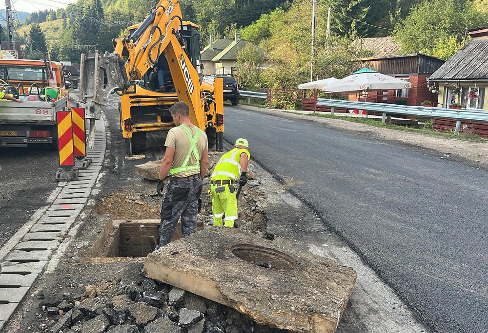 Lucrări de întreținere între Răchițele – Doda Pilii, pe unul dintre ...