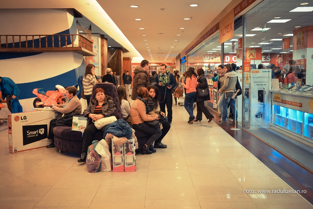 Black Friday: peste 200.000 de clujeni la Iulius Mall