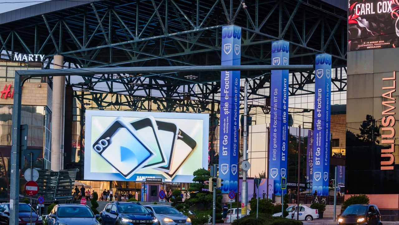 Nou la Iulius Mall Cluj-Napoca: a fost montat unul dintre cele mai mari ...