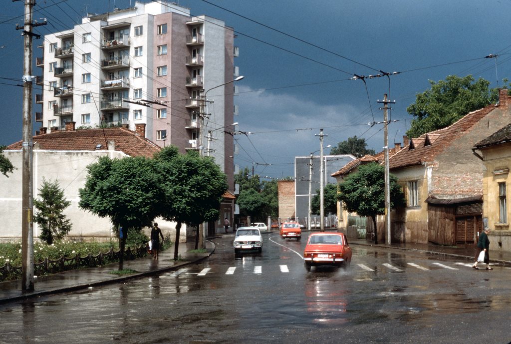 Vederi din ,,epoca de aur”: transformarea Clujului în perioada comunistă