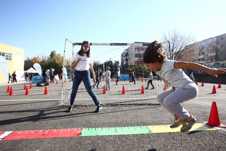 Sportul se întoarce acolo unde a început totul: în curtea școlii ...
