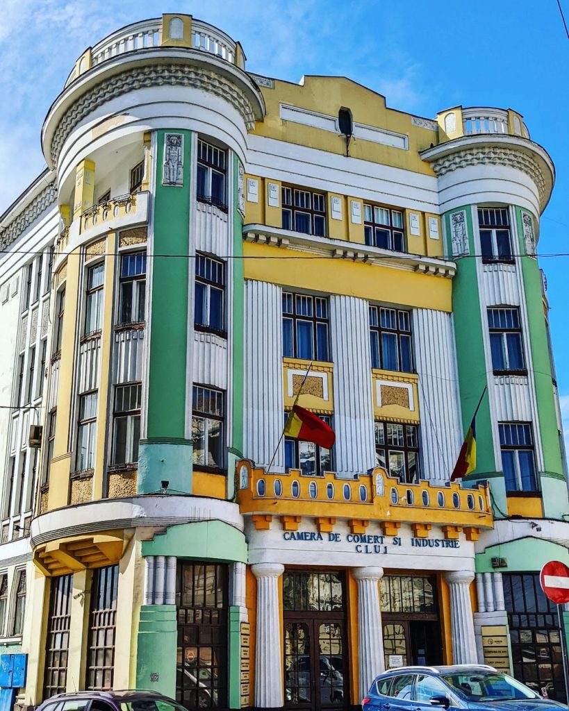 De la eclectic la modern: dicționarul de arhitectură al orașului Cluj ...